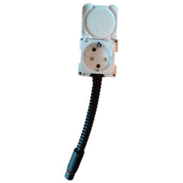Plugin outlet, flush mount • DEFA