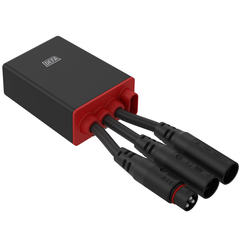 MultiCharger 1205R Flex • Compact 12V/5A maintenance charger • DEFA